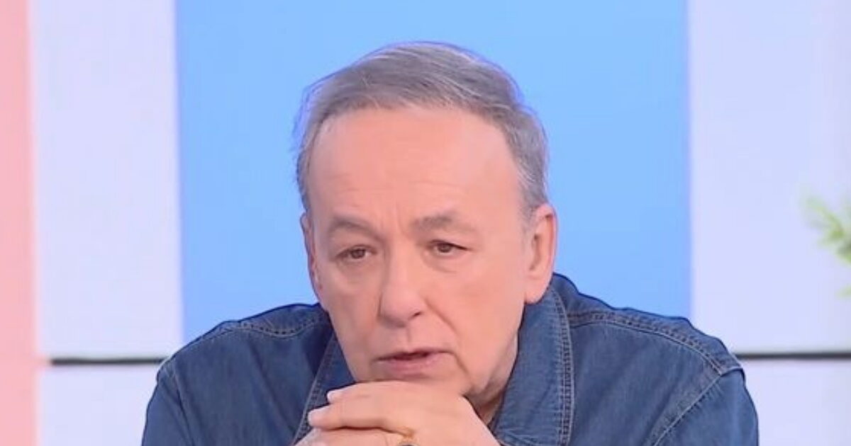 Έξαλλος ο Ανδρέας Μικρούτσικος με τον Νικήτα Κακλαμάνη: «Ό,τι θέλει ...