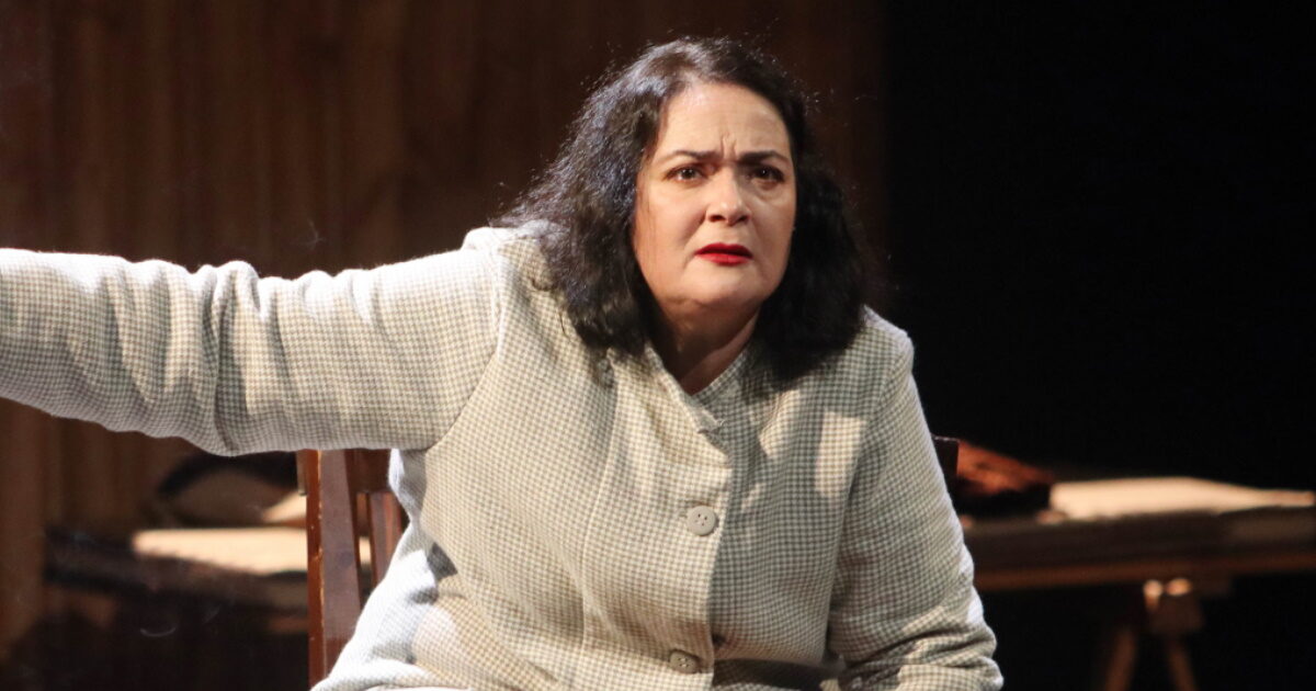 Ελένη Ουζουνίδου: «Με τον Κώστα Κόκλα κάναμε μια σκηνή κακοποίησης ...