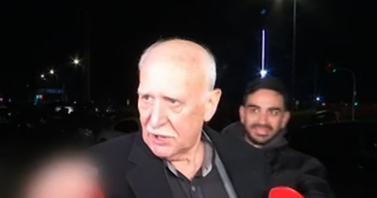 Γιώργος Παπαδάκης στους ρεπόρτερ: «Είστε σοβαροί που θέλετε δηλώσεις ...
