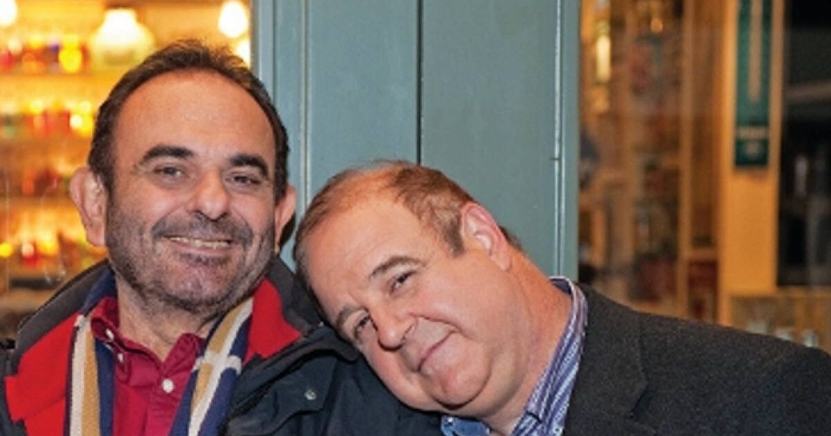 Παύλος Χαϊκάλης για Σάκη Μπουλά: «Με διέλυσε ότι η κηδεία του έγινε στο ...