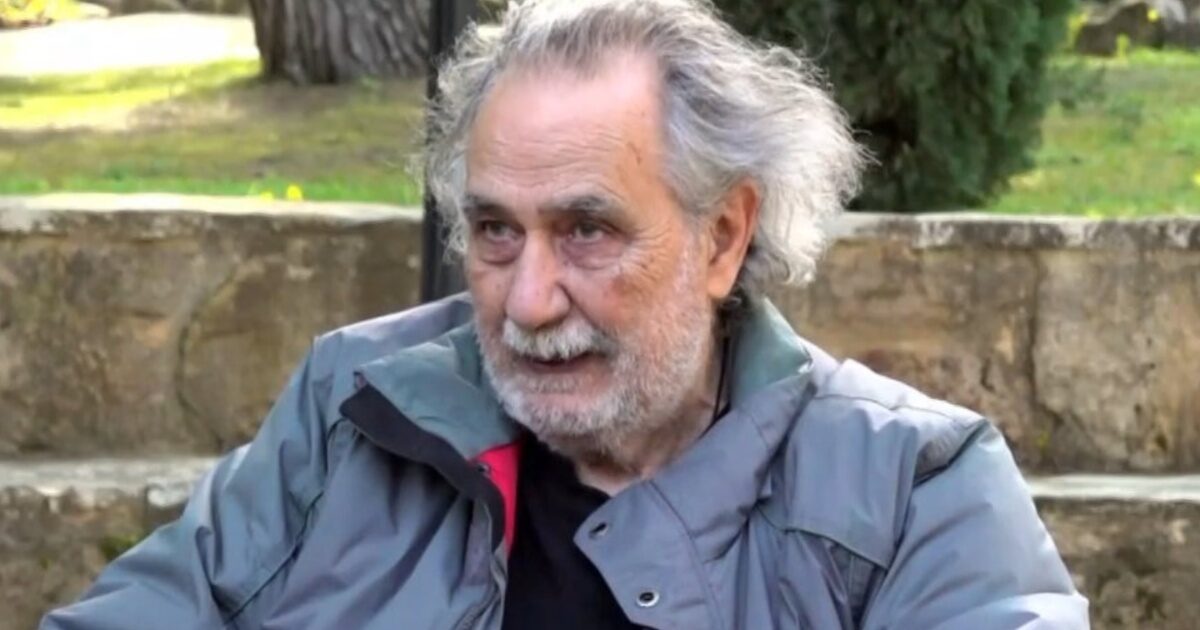 Κώστας Αρζόγλου: «Ο γιος μου δεν έρχεται να με δει στο θέατρο, έχει ...