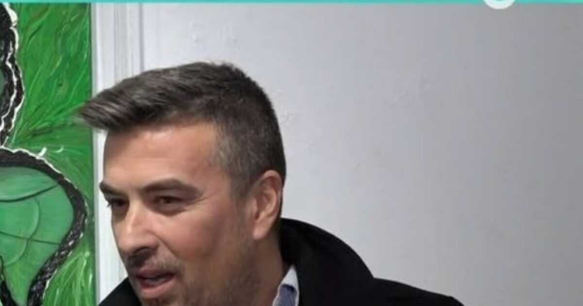 Γιάννης Αϊβάζης: «Καθαρίζω μόνος μου το σπίτι, όποτε χρειάζεται έρχεται ...