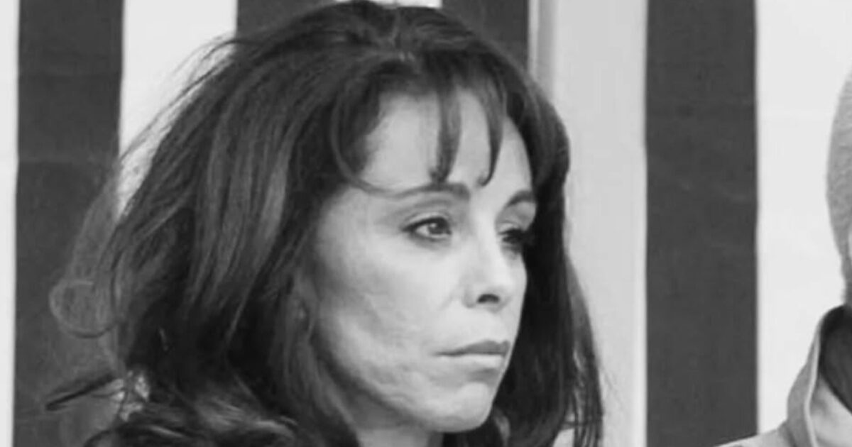 Βούλα Πατουλίδου: «Η πιο τρυφερή φράση μιας μάνας, έγινε κραυγή και ...