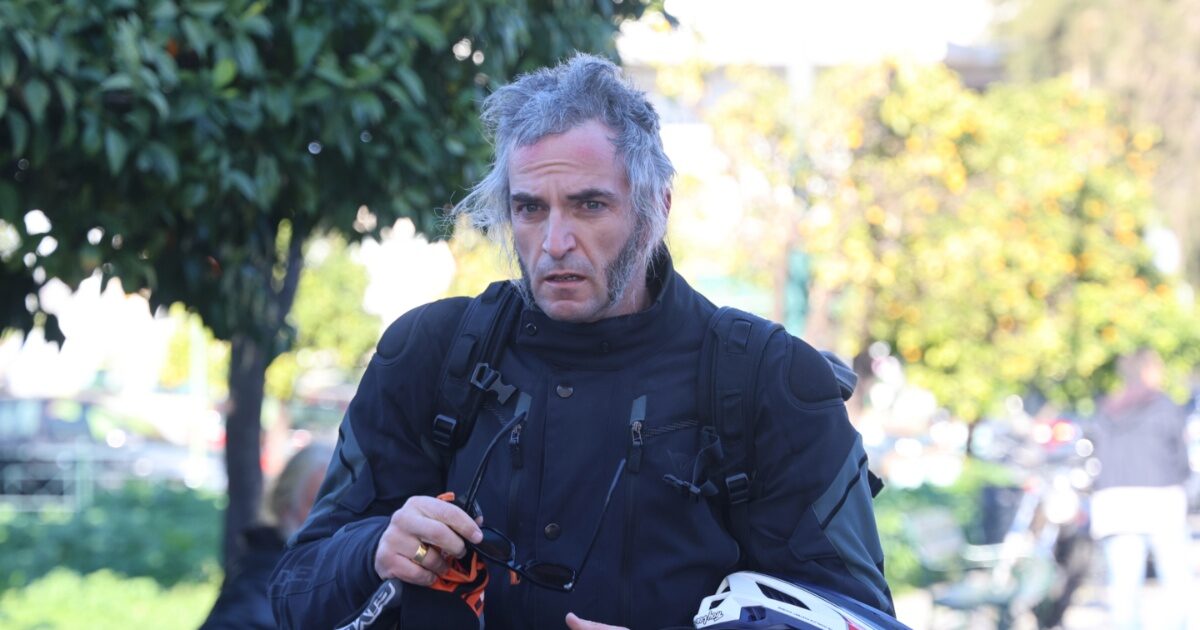 Άρης Σερβετάλης: «Ο άνθρωπος θελημένα "σκότωσε" τον Θεό για να μην ...