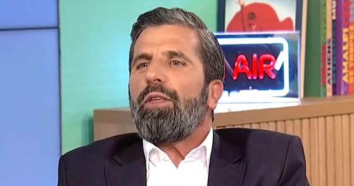 Θανάσης Βισκαδουράκης: «Η σύζυγος μου έκλαιγε γιατί έβλεπε δύο ...