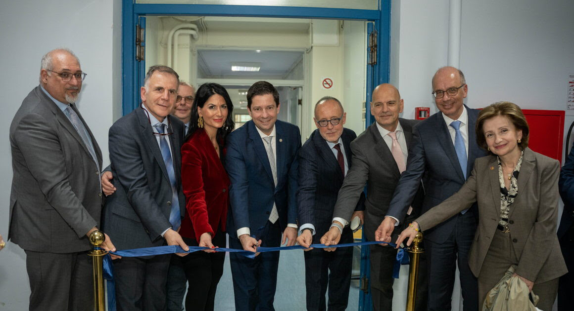 Εγκαίνια της ανακαινισμένης γυναικολογικής κλινικής στο Αρεταίειο ...