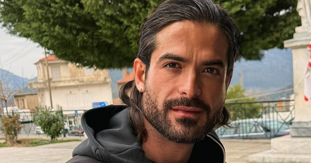 Άρης Μουγκοπέτρος: Απάτη σε βάρος του μουσικού - Επιτήδειοι προσπαθούν ...
