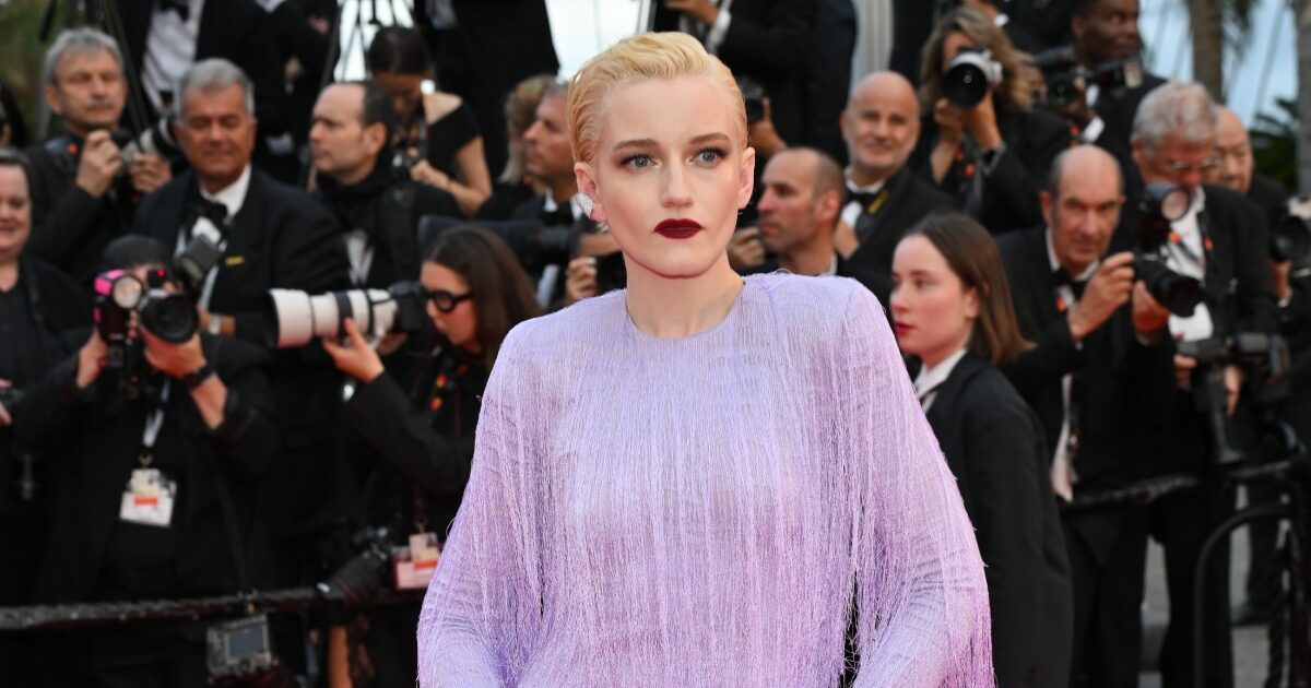 Φεστιβάλ Καννών 2025: Τα glam beauty looks των celebrities στο κόκκινο χαλί