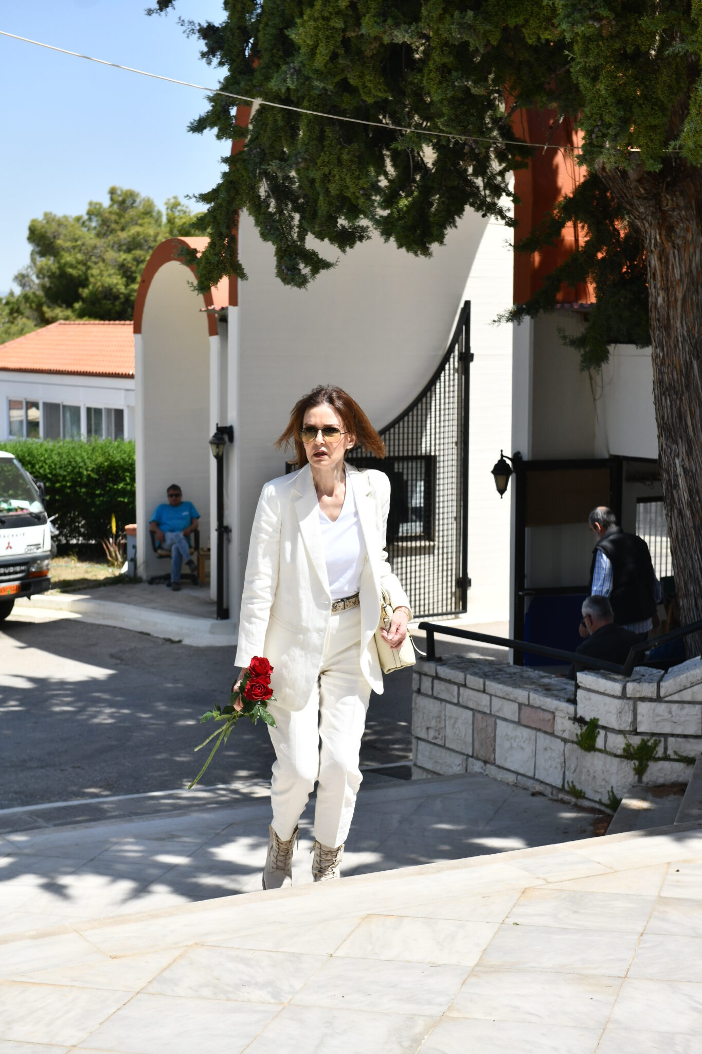 Κηδεία Νίκου Γαλανού: Σε κλίμα συγκίνησης το τελευταίο «αντίο» στο ...