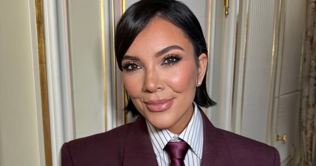 Η Kris Jenner τολμά την τάση των Kiss Curls