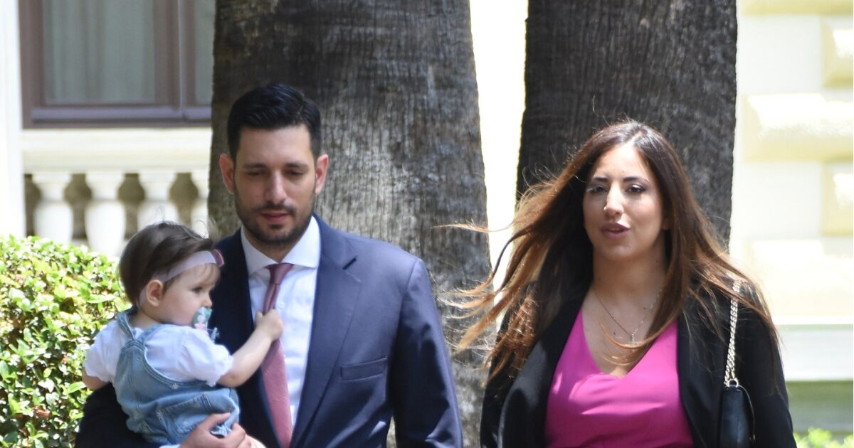 Κωνσταντίνος Κυρανάκης: Γέννησε η σύζυγός του, Ελένη Αθερινού - Οι ...