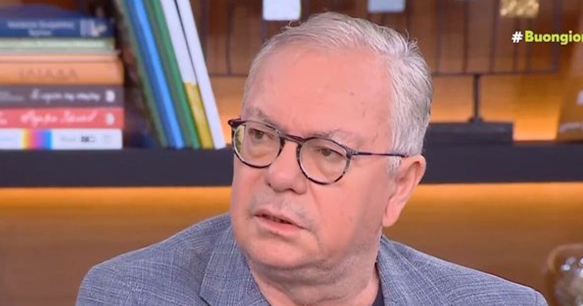 Σταμάτης Μαλέλης: «Το εγγονάκι μου είναι ό,τι καλύτερο έχω, την βλέπω ...