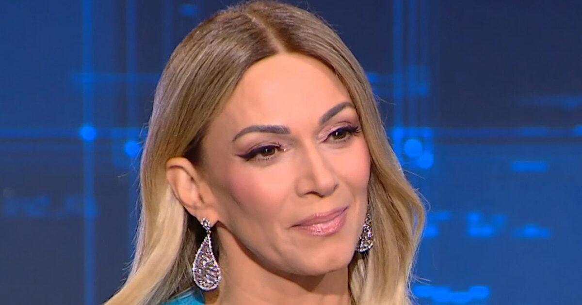 Έλλη Κοκκίνου: Η εξομολόγηση για το διαζύγιο, οι κρίσεις πανικού και το ...