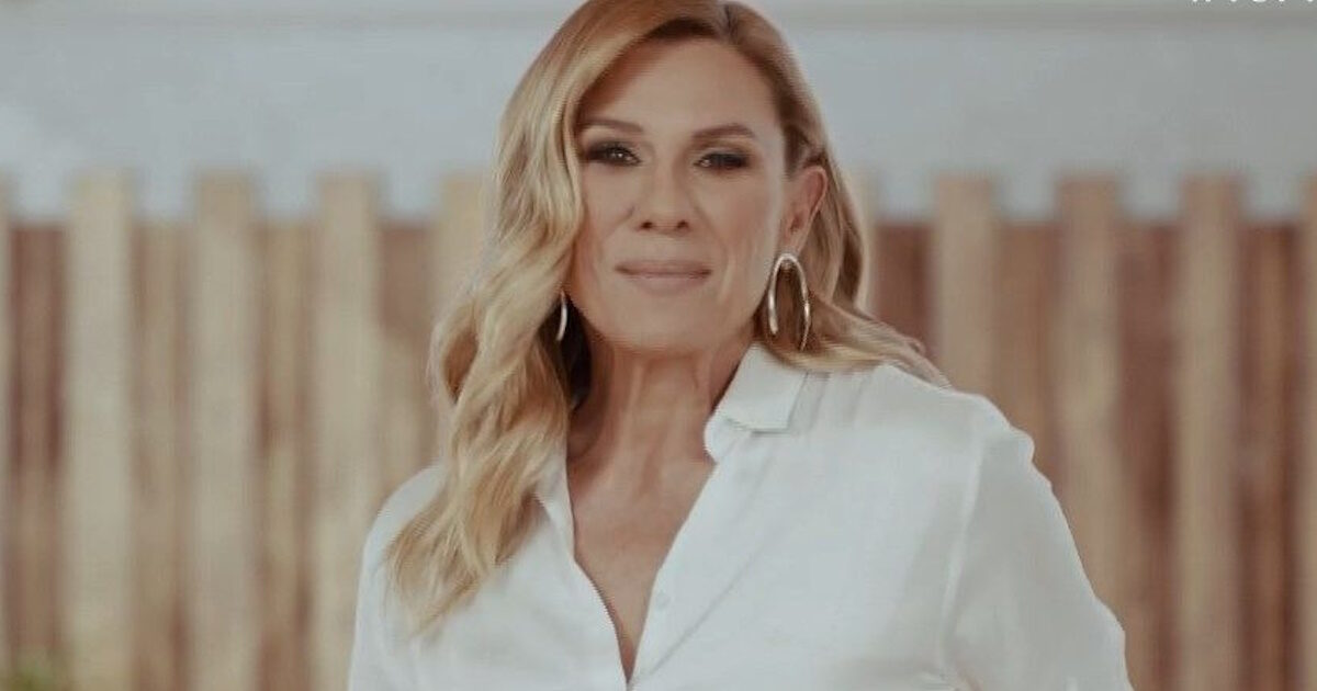 Κατερίνα Καραβάτου - «Καλοκαίρι Παρέα»: Αυτό είναι το τρέιλερ της νέας ...