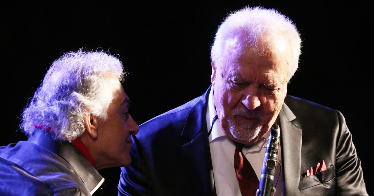 Πετρολούκας Χαλκιάς: Πέθανε ο μεγάλος δεξιοτέχνης του κλαρίνου σε ...