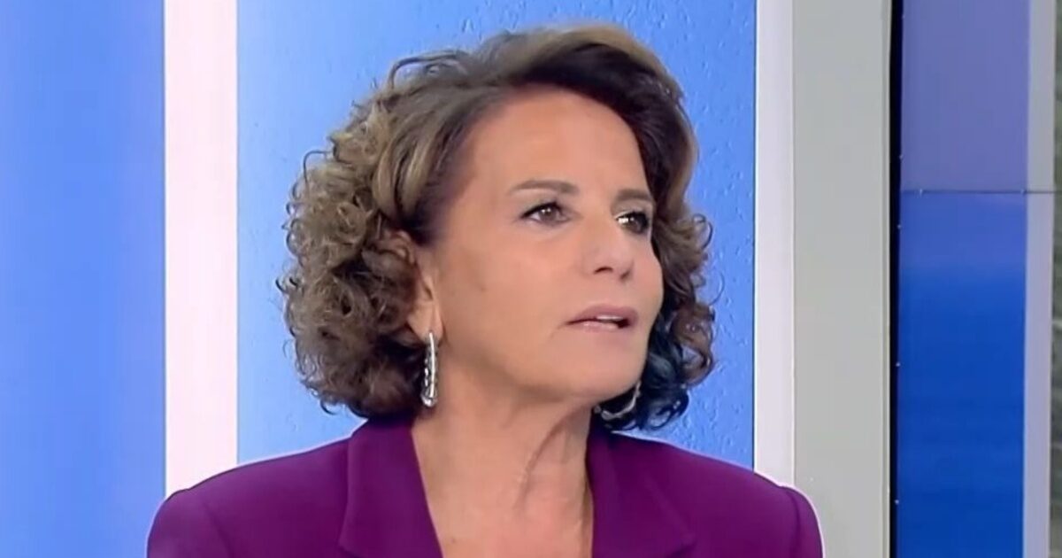 Μουδιασμένη η Χριστίνα Σούζη στον αέρα του ΣΚΑΪ, μετά τη φωτιά στο ...