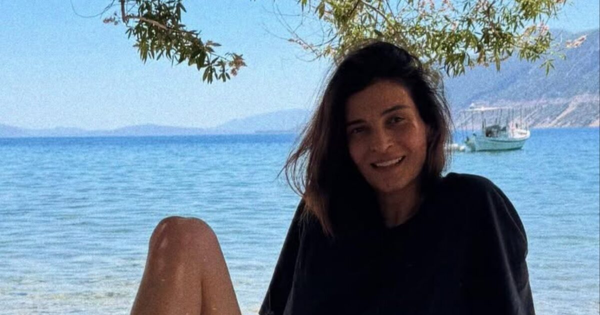 Αντιγόνη Κουλουκάκου: Οι τόπλες φωτογραφίες από την παραλία