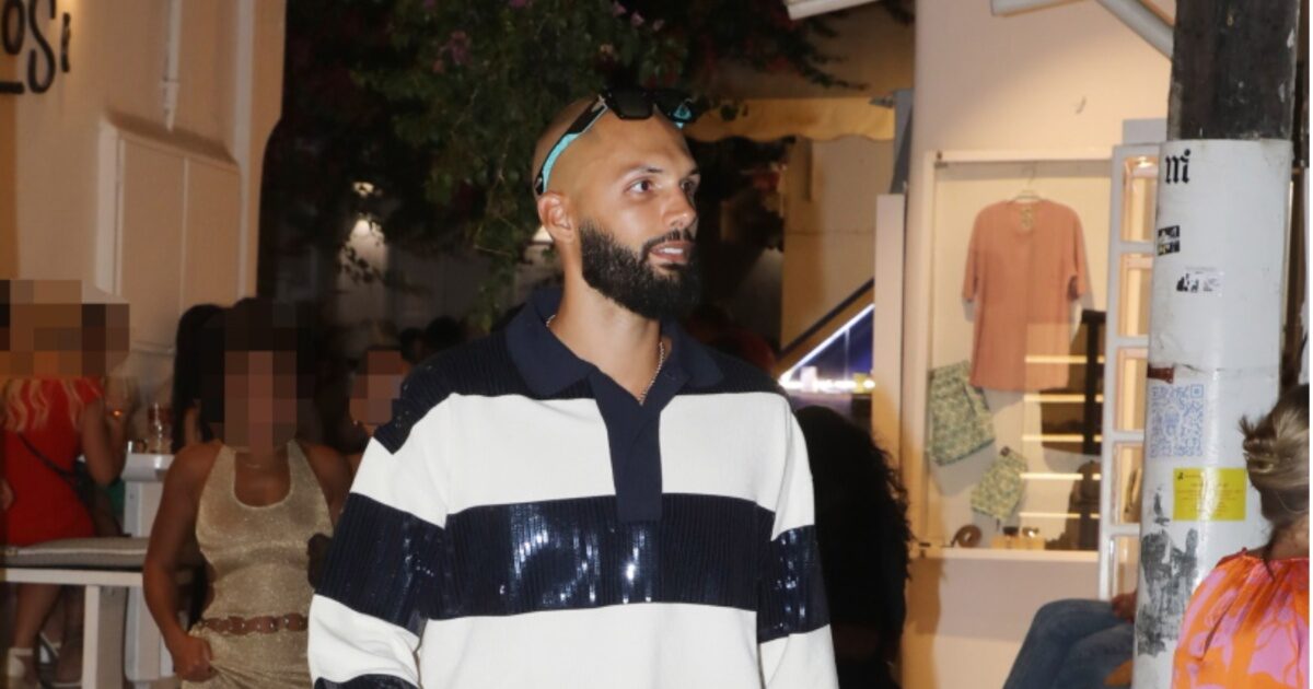 Εβάν Φουρνιέ: Βόλτα στα στενά της Μυκόνου για τον σούπερ σταρ του ...