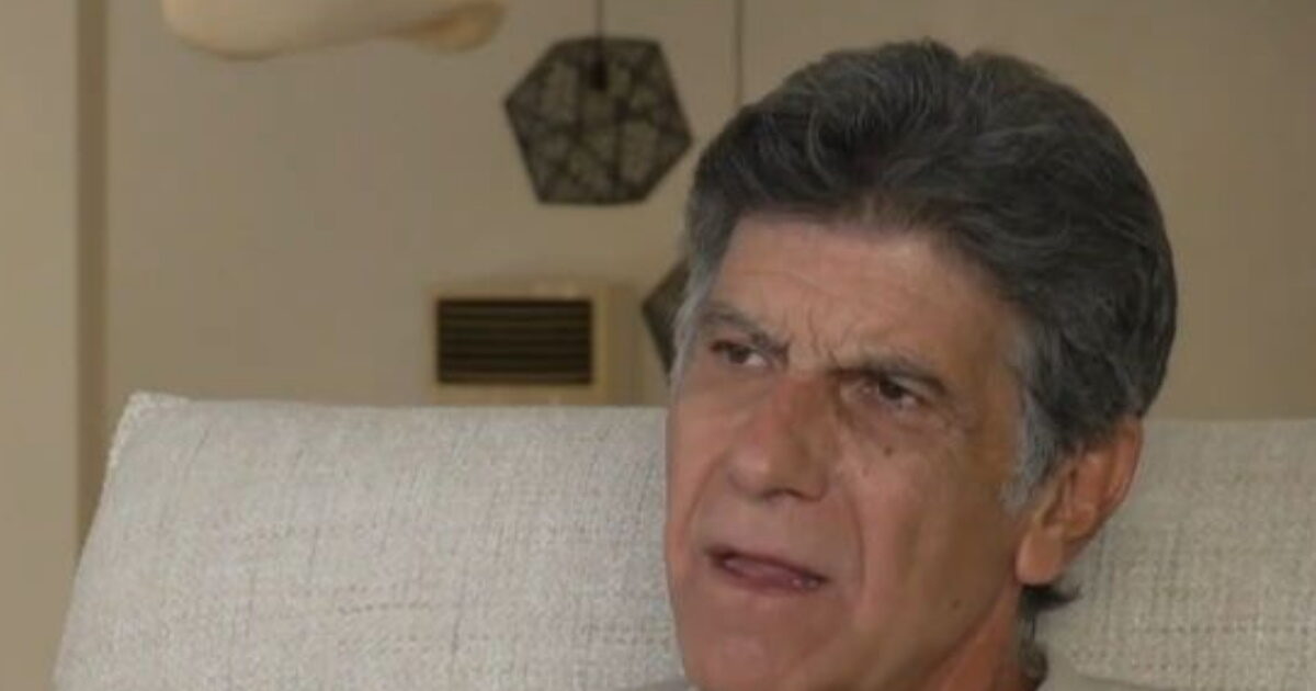 Γιάννης Μπέζος: «Ηθοποιοί μου λένε "κουράστηκα" και τους λέω "να πάνε ...