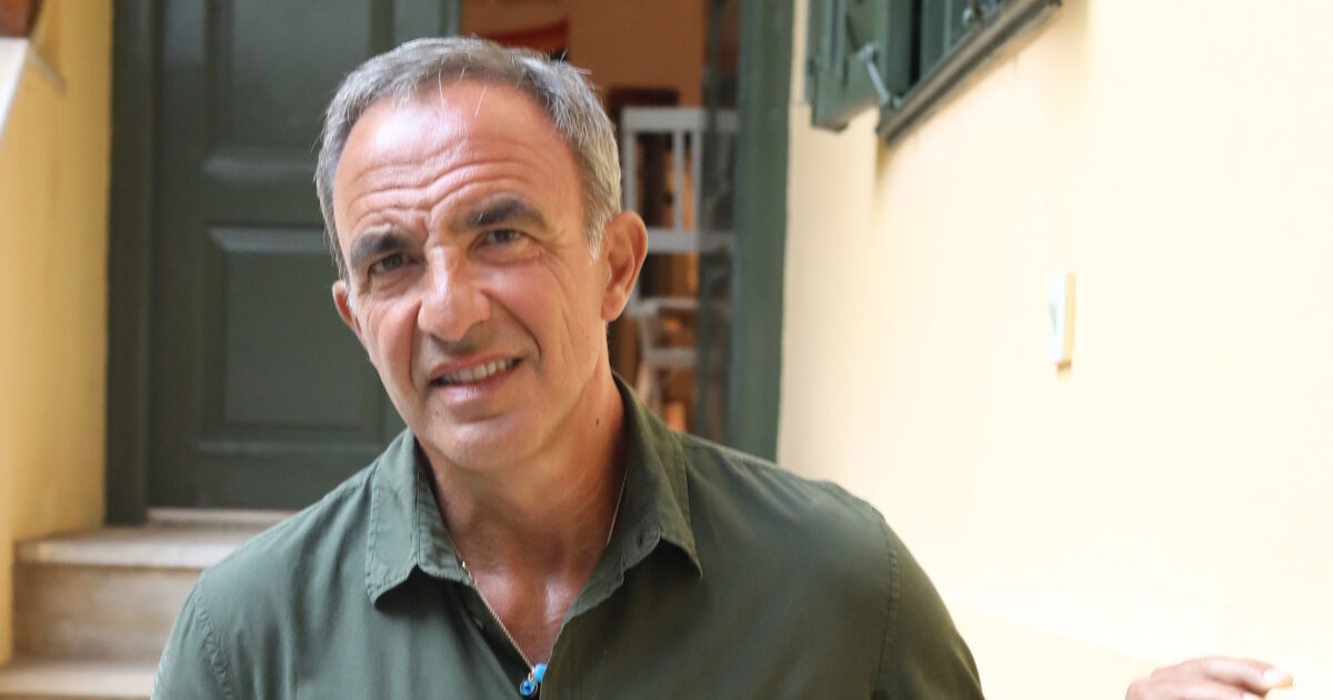 Νίκος Αλιάγας: Ο λόγος που αποφεύγει να δημοσιεύει προσωπικές του ...