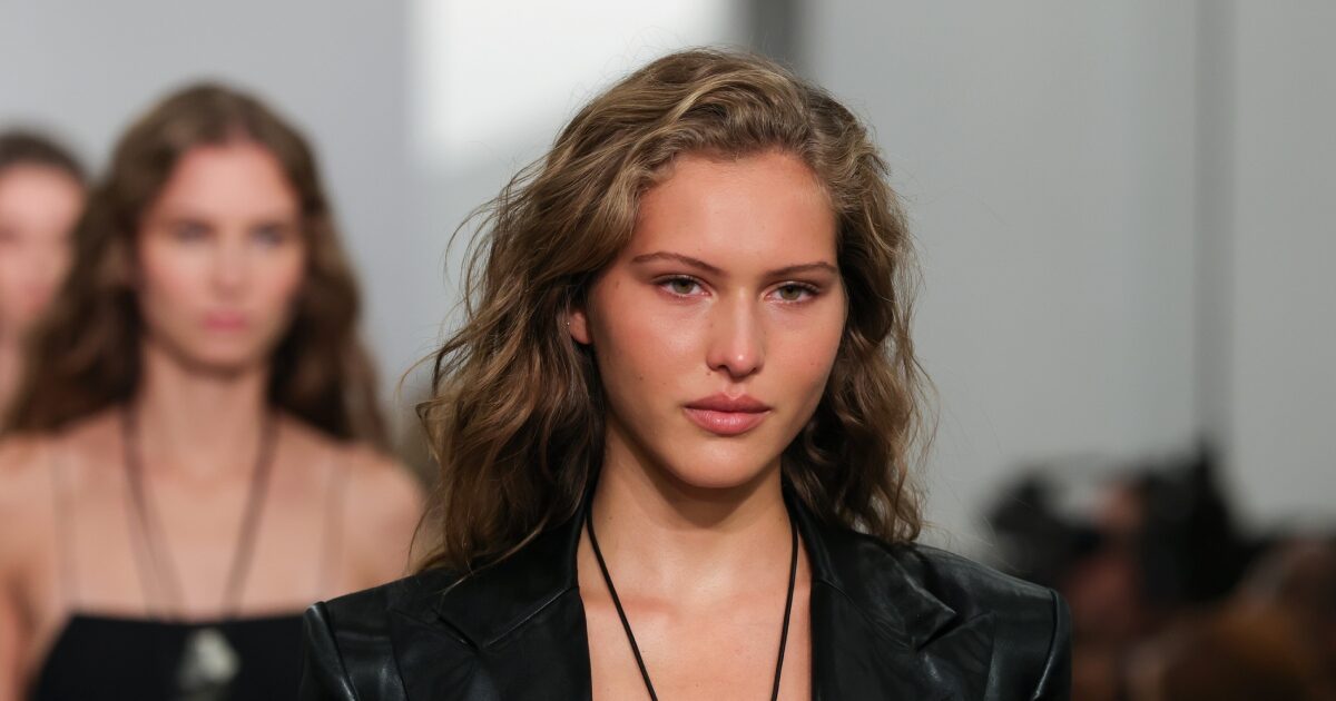 Ralph Lauren: Τα beauty looks για την Άνοιξη 2026 είναι εμπνευσμένα από ...