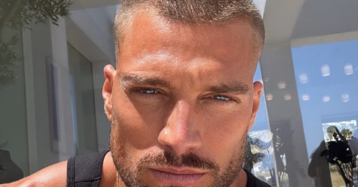 Simone Susinna: Εσπευσμένα σε ιδιωτικό θεραπευτήριο της Αθήνας ο ...