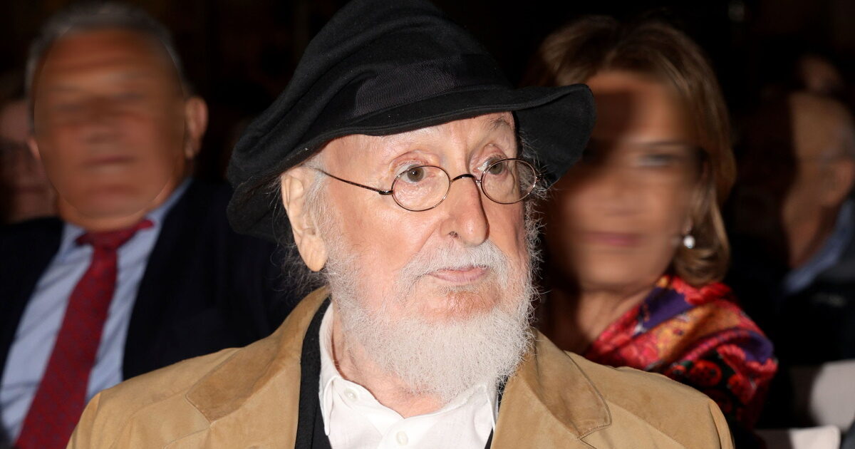 Στο νοσοκομείο ο Διονύσης Σαββόπουλος