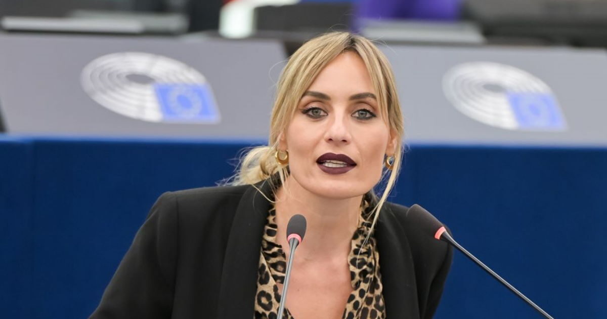 Το ξέσπασμα της Ελεονώρας Μελέτη από την ολομέλεια του Ευρωπαϊκού ...