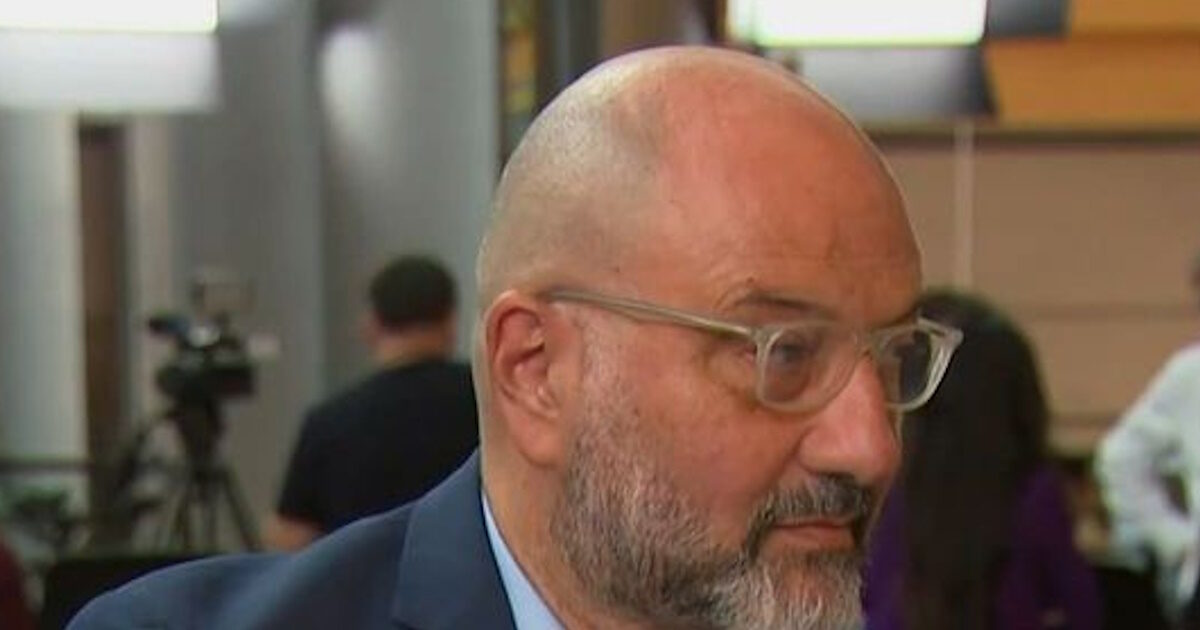 Σάκης Αρναούτογλου: «Ντρεπόμουν να κυκλοφορήσω στον δρόμο μετά από αυτά ...