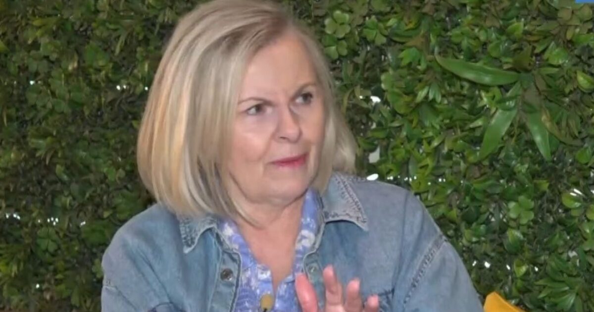 Άννα Χατζησοφιά: «Ο θάνατος του αδελφού μου ήταν ξαφνικός, δεν τον ...