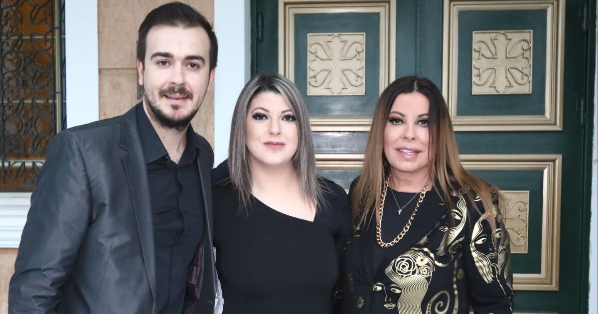 Άντζελα Δημητρίου: Οι σπάνιες εικόνες με την κόρη της, Όλγα Κιουρτσάκη ...