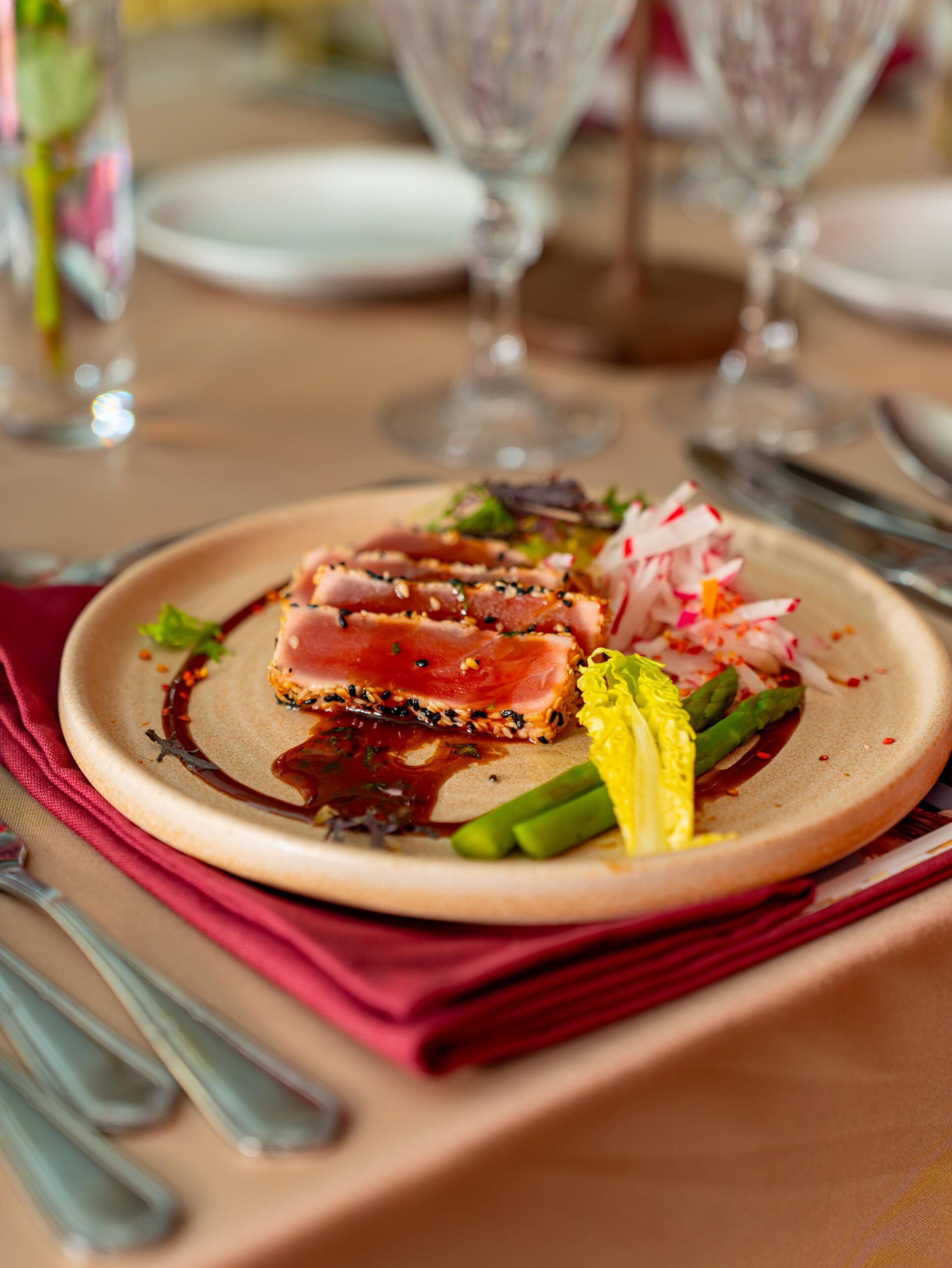 Catering για γιορτές στο σπίτι: Πώς να οργανώσετε το Χριστουγεννιάτικο ...