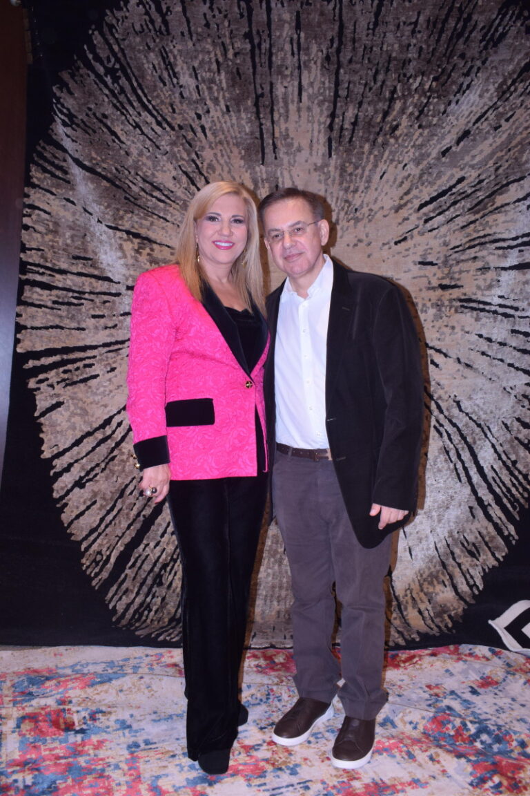 Δέσποινα Μοιραράκη: Ο Αντώνης Ρέμος στο πλευρό της στο opening του carpet show της - Φωτογραφίες ...