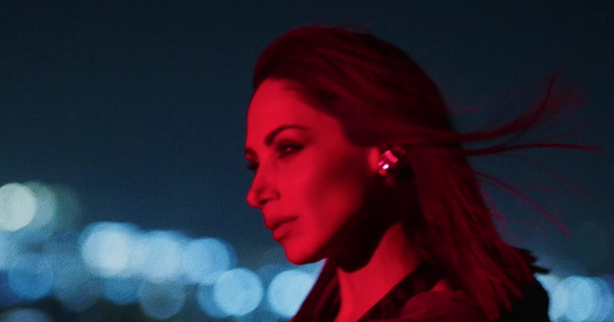 Λένα Ζευγαρά: Κυκλοφόρησε το music video από το νέο της τραγούδι «Μείνε ...