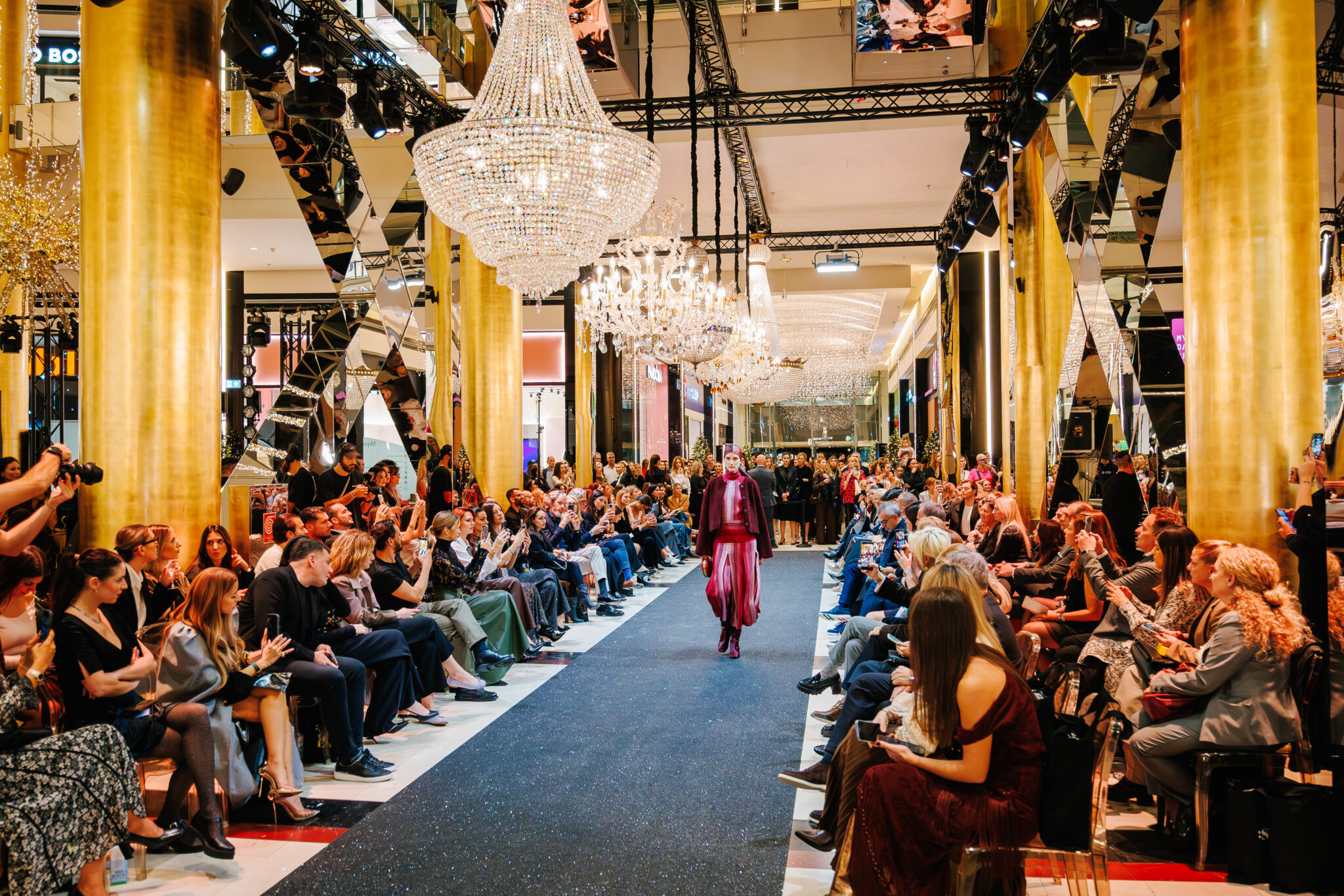 STAY GOLDEN FASHION SHOW: Το πιο Golden fashion show της χρονιάς στο ...