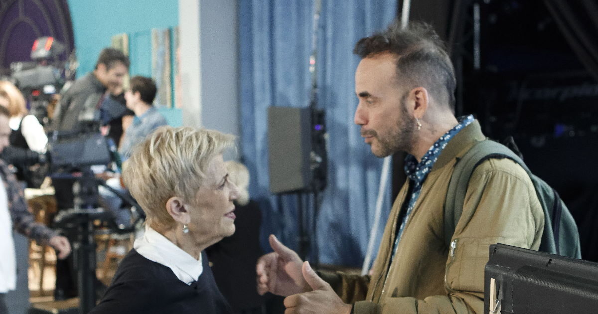 Στην Aγκαλιά του Φάνη: Backstage φωτογραφίες από τα γυρίσματα με τον ...