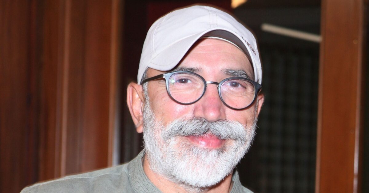 Χάρης Γρηγορόπουλος: «Ο Ρόλος του "Τρελαντώνη" δεν εγκλώβισε εμένα αλλά ...