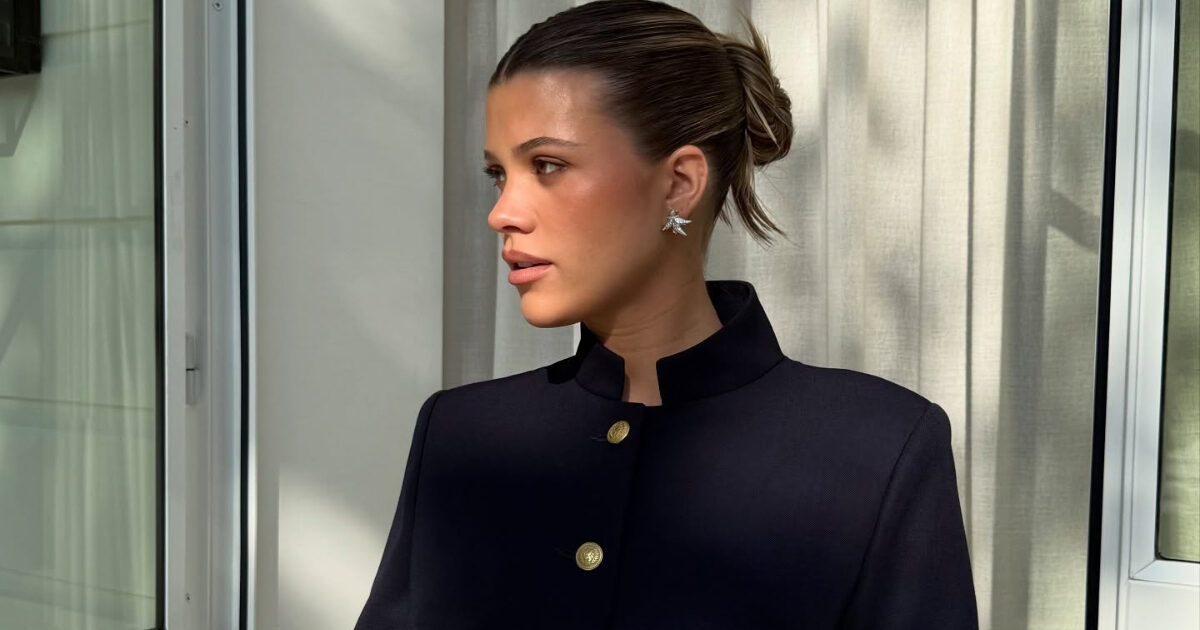 Χριστουγεννιάτικο στιλ στην εγκυμοσύνη: Η Sofia Richie δίνει το απόλυτο ...