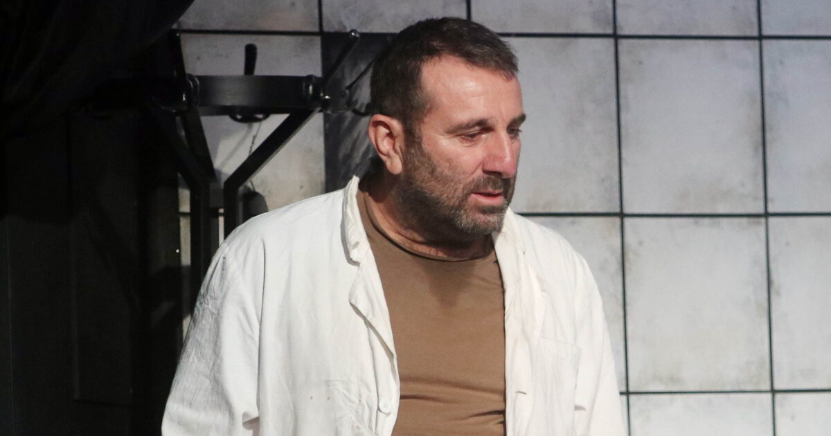 Ηλίας Βαλάσης: «Έχω αλλάξει συμπεριφορά λόγω των πολλών θανάτων γύρω μου»