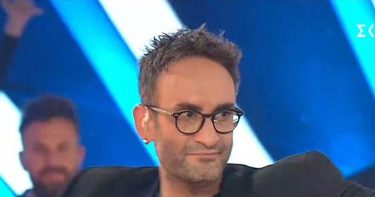 The Voice: O Κωνσταντίνος Κωμοδρόμος από την ομάδα της Έλενας Παπαρίζου ...