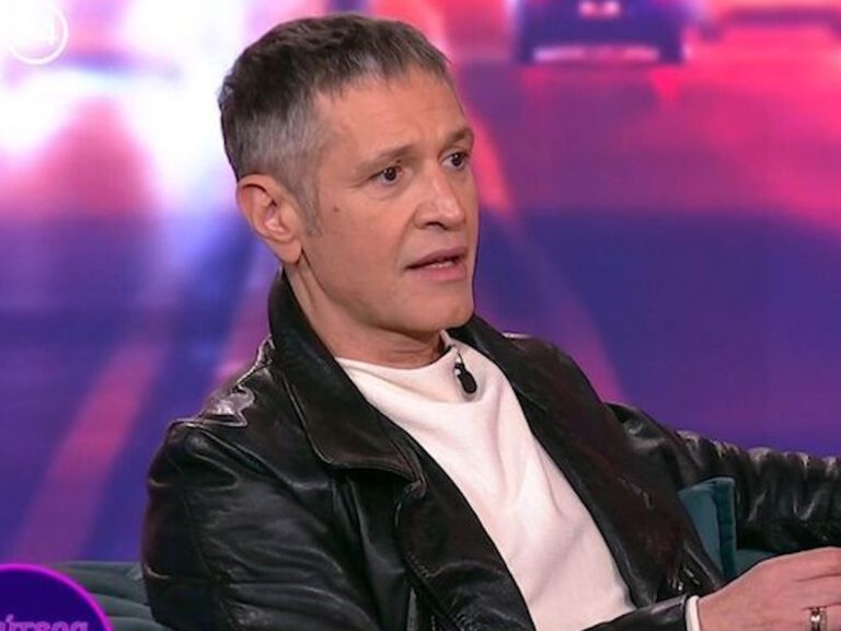 Σύζυγος Μανούσου Μανουσάκη: «Στα μνημόσυνα φοράω άσπρα και κόκκινα ...