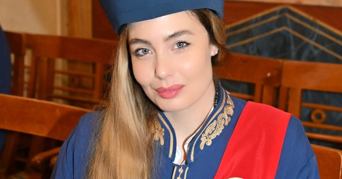 Αντωνία Καλλιμούκου: Πήρε το πτυχίο της Νομικής - «Ευχαριστώ την ...