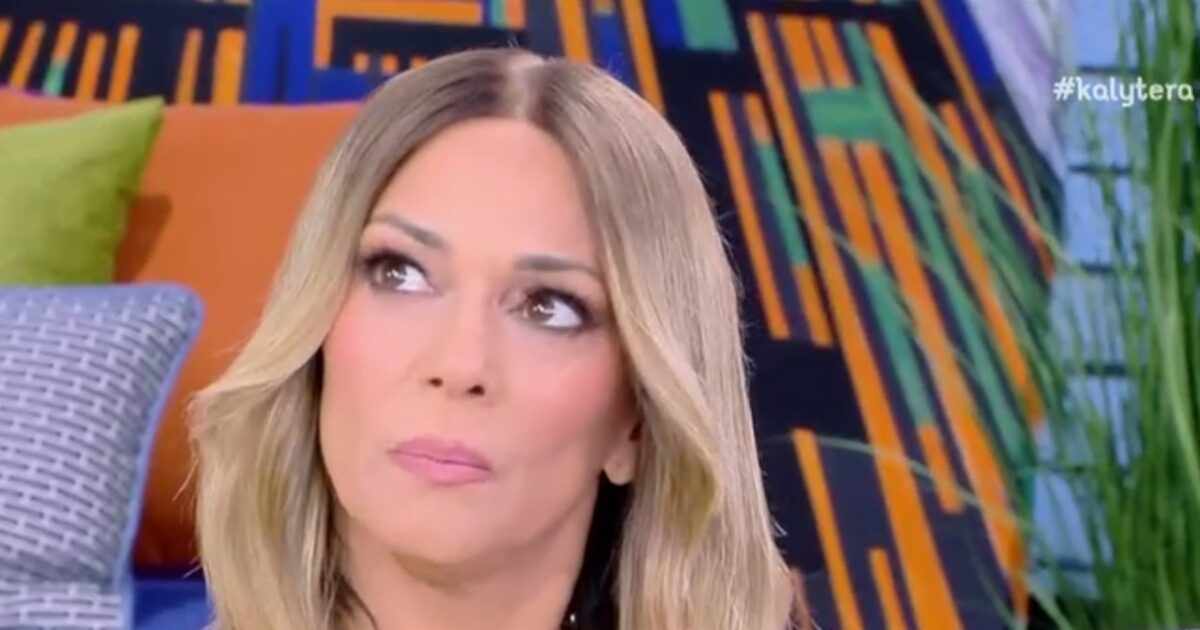 Σε αμηχανία η Έλλη Κοκκίνου: Η αναφορά στον Διονύση Σχοινά και την ...
