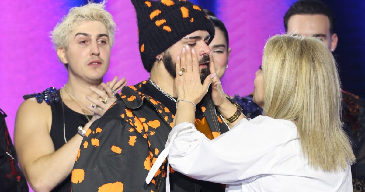 Ακύλας - Eurovision 2026: Συγκινημένη η μητέρα του - «Έκανα ό,τι ...