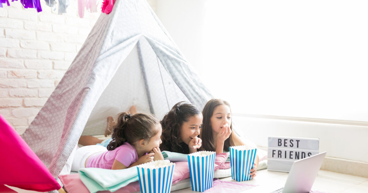 Sleepover στο σπίτι: Ιδέες που θα θυμούνται τα παιδιά σου για χρόνια!