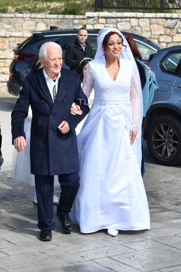 Παντρεύτηκαν η Μπάγια Αντωνοπούλου και ο Νίκος Κώτσης λιγο πριν γίνουν ...