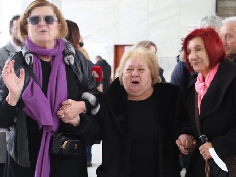 Emily in Paris: Η Λίλι Κόλινς ανακοίνωσε την τελευταία σεζόν της σειράς ...